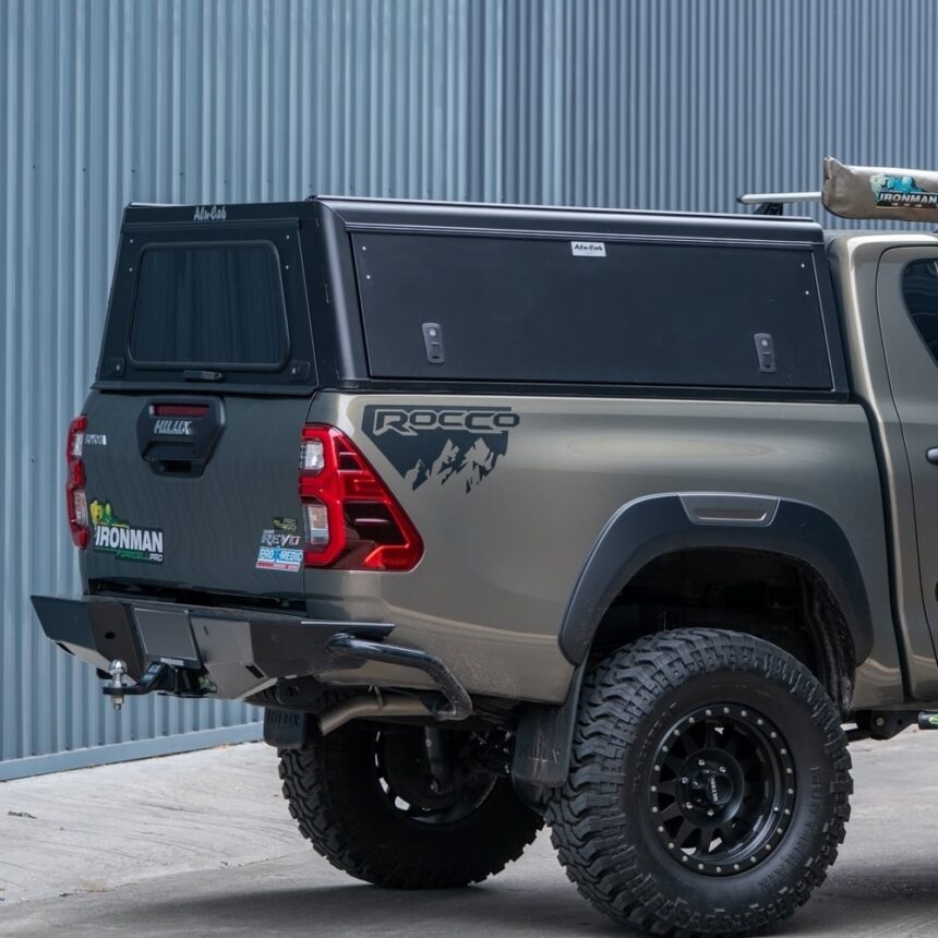 TOYOTA LC71/LC76/LC78/LC79 2007+ PREMIUM DELUXE BULL BAR – UR OFFROAD UAE